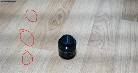 Nx1이 와서 동영상 촬영해봤는데 액정에도 결과물에도 검은색 세로 줄무늬가 물결치는 현상이 나타납니다 삼성 Talk