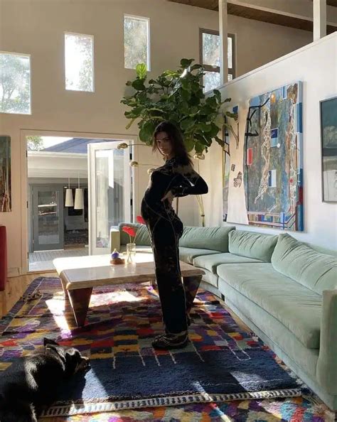 Inside Emily Ratajkowskis Spectacular Nyc Home
