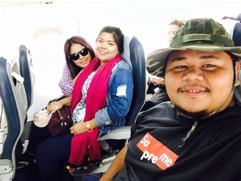 လေယဉ်ပေါ်ရောက်တိုင်း ခွဲနေရတဲ့ သူတို့ဇနီးမောင်နှံ Myanmarload