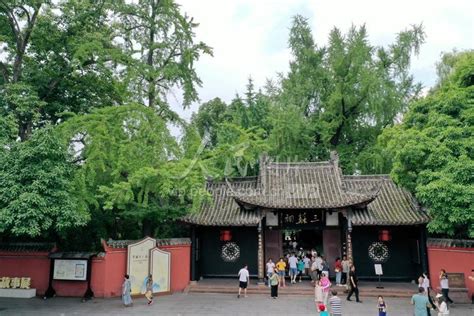 四川眉山三苏祠迎来暑期游览热 人民图片网