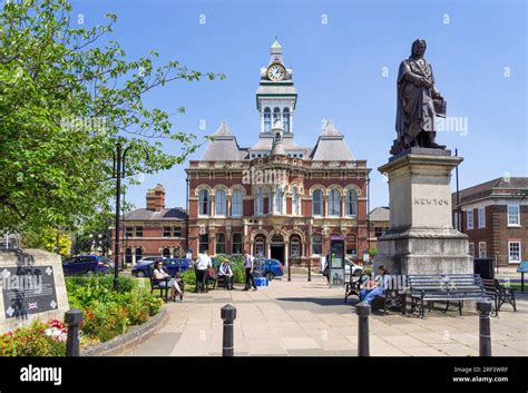 Grantham Lincolnshire Sir Isaac Newton Statue By William Theed On St