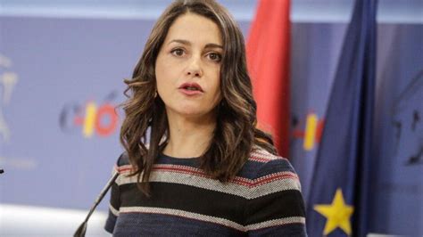 Ciudadanos Se Desentiende Del Pacto Con Vox Firmamos Gobiernos Con El