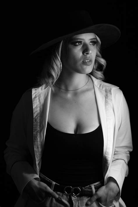 Dark Model Portrait Photos Download The Best Free Dark Model Portrait