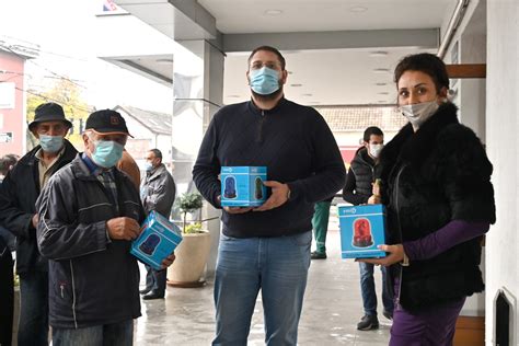 ПОДЕЉЕНА РОТАЦИОНА СВЕТЛА ЗА ТРАКТОРЕ И ПРИКЉУЧНЕ МАШИНЕ Општина Сурчин