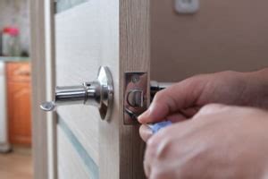 Door Latch Won T Retract 5 Reasons How To Fix