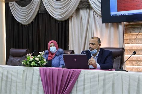 كلية التربية للعلوم الصرفة تقيم ندوة عن اعداد وتجهيز النباتات الطبية