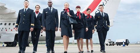 空姐辛酸史！8 套最「難著」制服 國泰上榜 U Travel