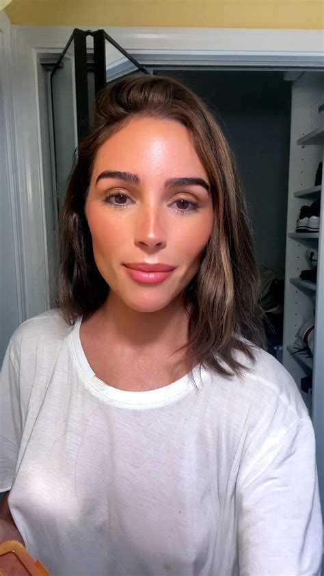 Olivia Culpo Braless Pokies Hot Celebs Home