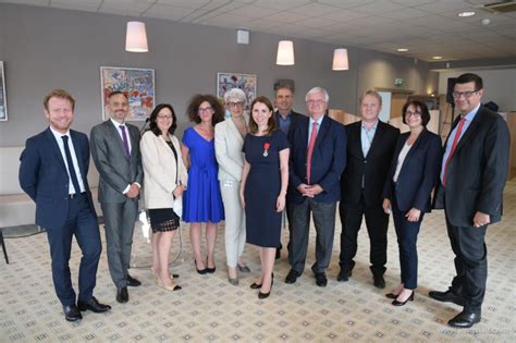 Au Sein Du Groupe Afnor On Aime Les Signes De Reconnaissance Groupe