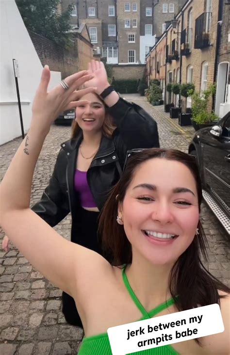 Hania Amir Clean Armpits Ready To Take Cum Loads On Them🤤💦 Rjerkofftopakicelebs
