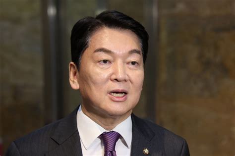 안철수 권익위 간부 사망에 “여야 필사적 싸움 공무원 벼랑 끝” Mlbpark