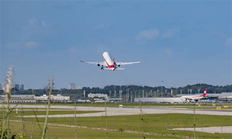 增长近5倍，日均100万单新航季里成都“忙”！小布旅游航线