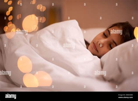 Le Sommeil Est Important Pour Un Esprit Croissant Une Petite Fille
