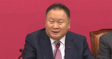 김건희 특검해야 주장했던 이상민빨간 넥타이 맨 뒤엔