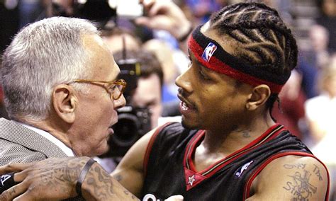 艾弗森恩师：我反感nba抱团，科比当年可不会这样做