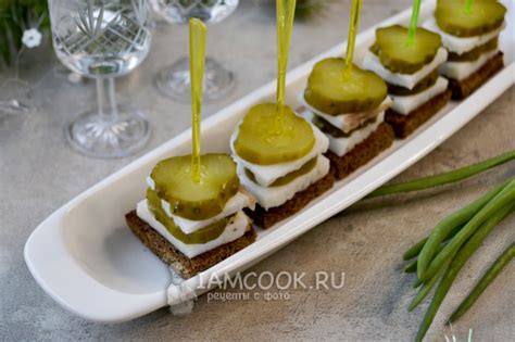 Канапе с салом и чёрным хлебом — рецепт с фото пошагово