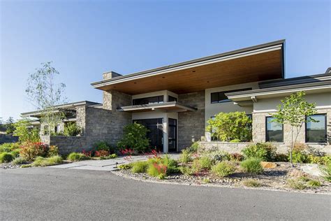 Jenkins Residence Contemporary Ranch Architecture — Isaman Design Inc