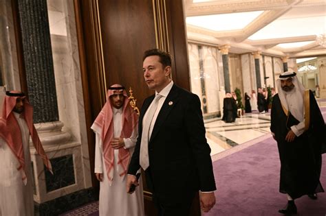 Elon Musk Brings Starlink To Saudi Arabia As Us Oligarchs Join Trump