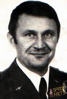Biographien von Astronauten- und Kosmonauten-Kandidaten: Mieczyslaw Kafel