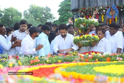 Jr Ntr Balakrishna Visited Ntr Ghat Photo 62 Of 63