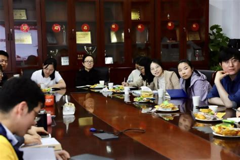浙大城市学院商学院 新闻动态 共话“商”事——商学院举行新进教师座谈会