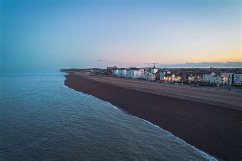 The Best Uk Seaside Towns To Visit Hn Magazine