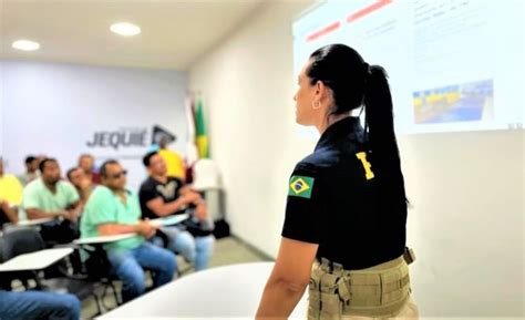 Na Volta às Aulas Prf Promove Palestra Sobre Segurança No Transporte