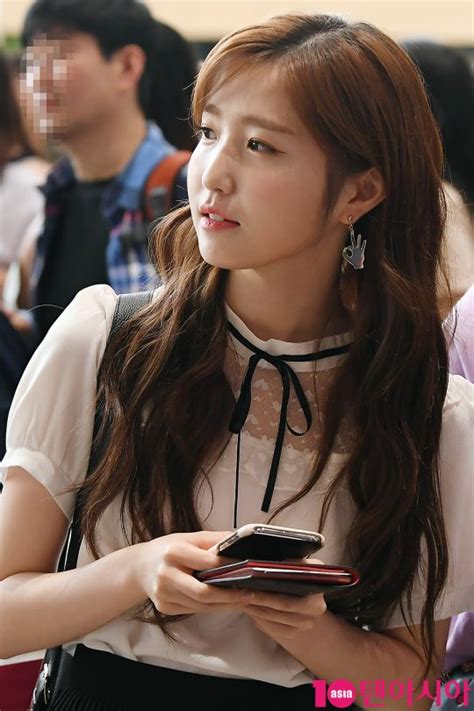 TEN PHOTO 아이즈원 혼다 히토미 너에게 홀릭 텐아시아