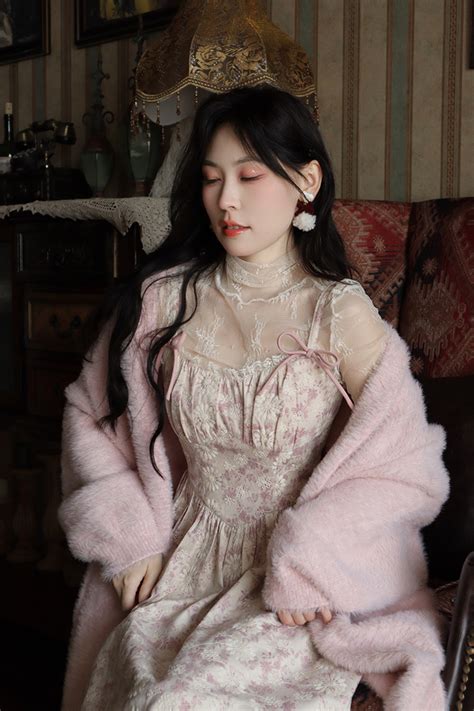 Blovelan婉兰花栀 洋气小衫内搭秋冬季新款甜美高龄蕾丝打底衫女 淘宝网