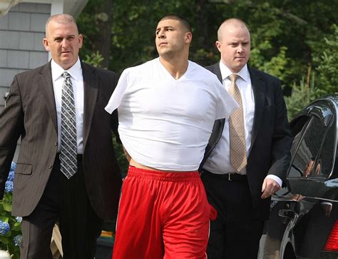 Aaron Hernandezs Fiancee I Dont Think He Committed Suicide