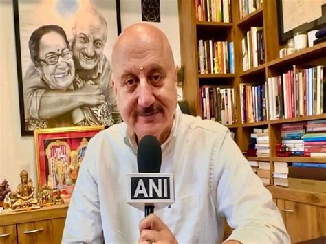 Anupam Kher Offers Prayers At Siddhivinayak Temple On Occasion Of