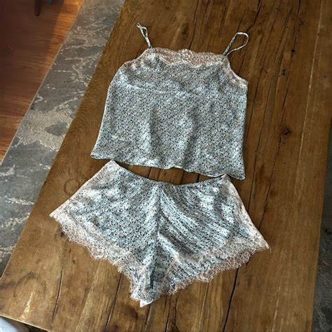 Victorias Secret Intimates And Sleepwear Victorias Secret Vs
