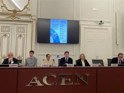 Napoli E Il Futuro Ritorno Dei Giovani E Innovazione Tra Opportunità E