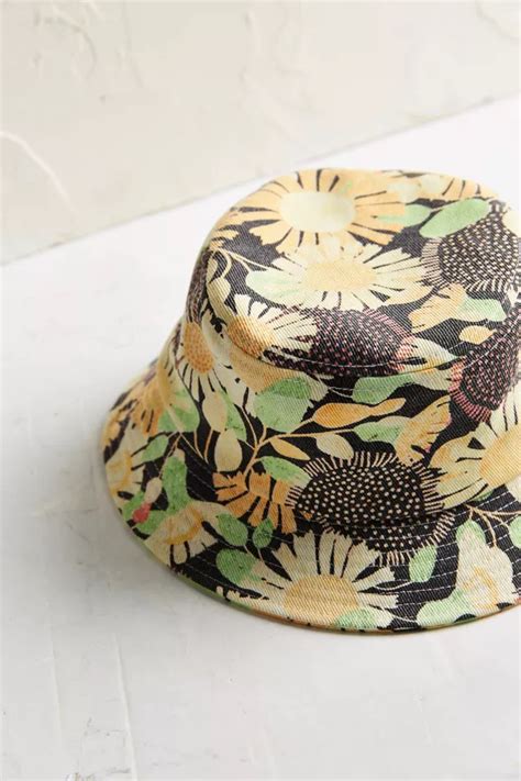 Bdg Woven Small Bucket Hat Urban Outfitters Canada