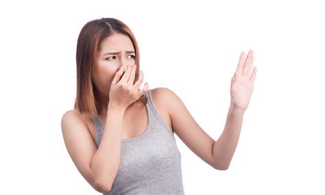 狐臭让女人尴尬不已，这样除臭才更彻底，聪明女人都这么做凤凰网健康凤凰网