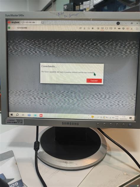 SAMSUNG / SYNCMASTER 540N / Liga, mas a tela fica tremula - Monitores e ...