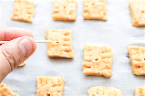 This 1 Homemade Cheez It Recipe Is The Best Snack
