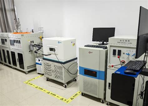 中尺寸核磁共振成像分析仪