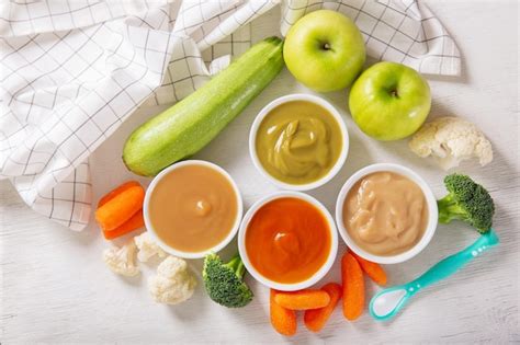 Alimentos Para Bebés Varios Tipos De Tazones De Puré De Frutas Y