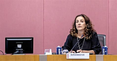 Politiek Hult Zich In Stilzwijgen Lezersbrieven Telegraafnl