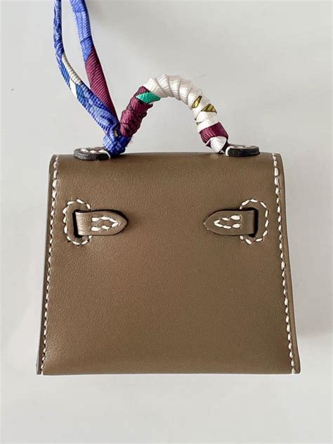 Hermes エルメス ケリーツイリーチャーム エトゥープ 新品未使用 【正規逆輸入品】 243540円 Swim Main Jp