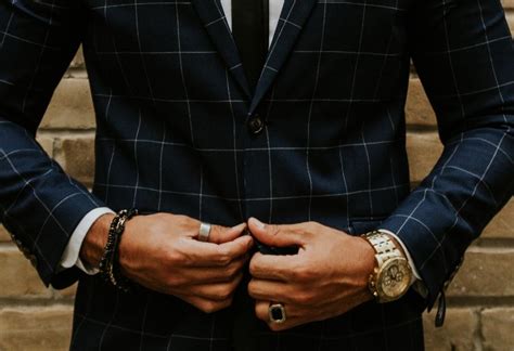 How To Wear Rings As A Man 5 Ring Wearing Rules Infographic How Men Should Wear Rings
