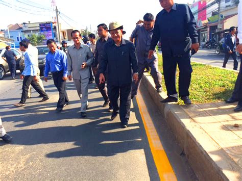 លោក ប៉ា សុជាតិវង្ស បញ្ជាឲ្យមន្ទីរសាធារណការ និងដឹកជញ្ជូនក្រុង និងអ្នកម៉ៅការសាងសង់ផ្លូវ នៅរាជធានី