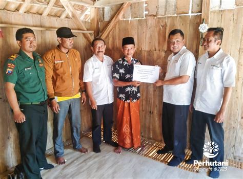 Perhutani Perhutani Serahkan Bantuan TJSL Rp 50 Juta Kepada Pokmas