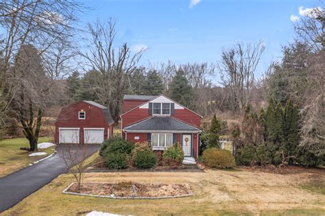 River Blvd Suffield Ct Homes For Sale Hommati