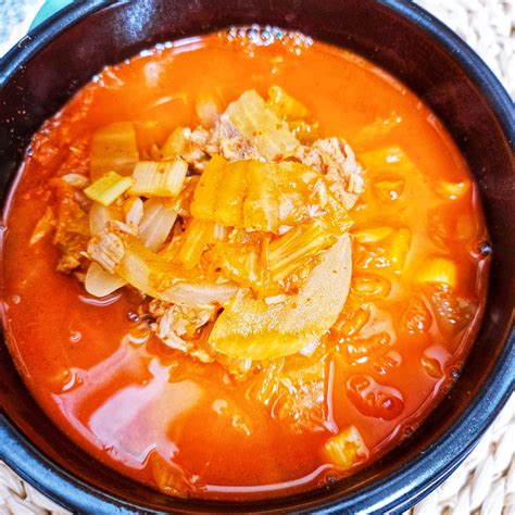 참치김치찌개 참치캔 넣고 끓이는 새콤한 김치찌개