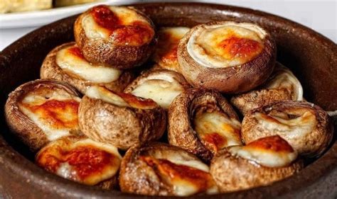 ნიყვი სამეფო სოკო კეცზე Gemrielia Ge