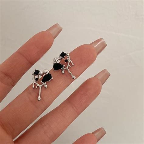 台灣現貨⚇銀針⚇耳夾⚇暗黑~液態 愛心無耳洞黑色耳釘女夾式耳環水滴justlikepig就愛豬飾品🐷 Justlikepig飾品