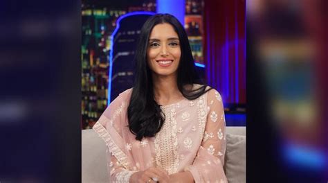 What Happens When Zainab Abbas Writes Facts About Players