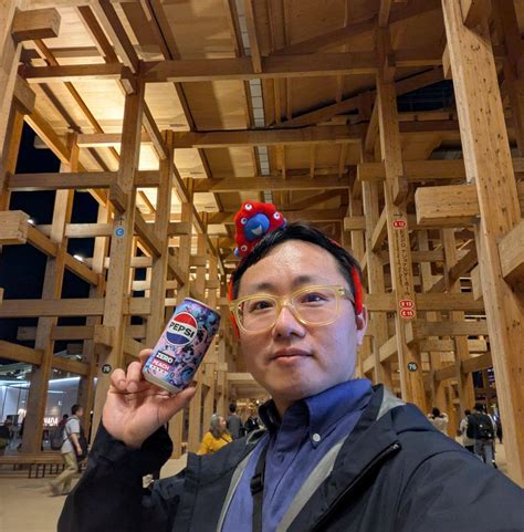 台灣寶可夢（神奇寶貝）同好聯盟 在《pokémon champions》中，主角會配戴著「全一環」。 facebook